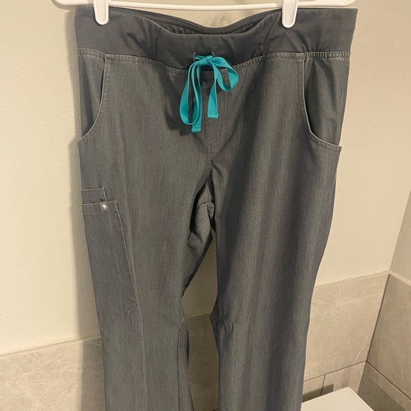 Figs | Other | Figs Kade Cargo Scrub Pants Graphite Medium | Poshmark